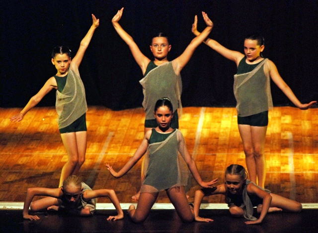 dance-showcase-2 – Craze Dance Academy