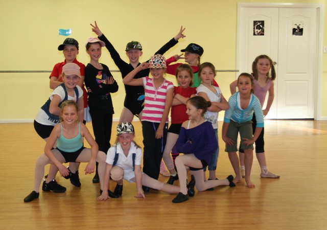 junior street – Craze Dance Academy